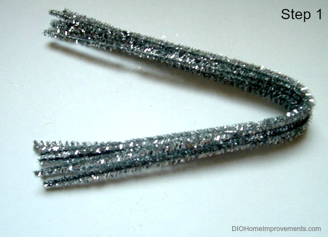 DIY Pipe-cleaner Ornament